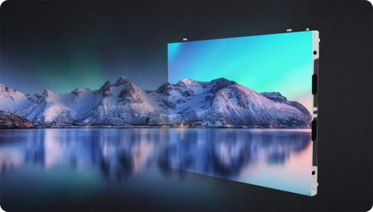 Retop: Innovative Curved LED Screens for Immersive Experiences